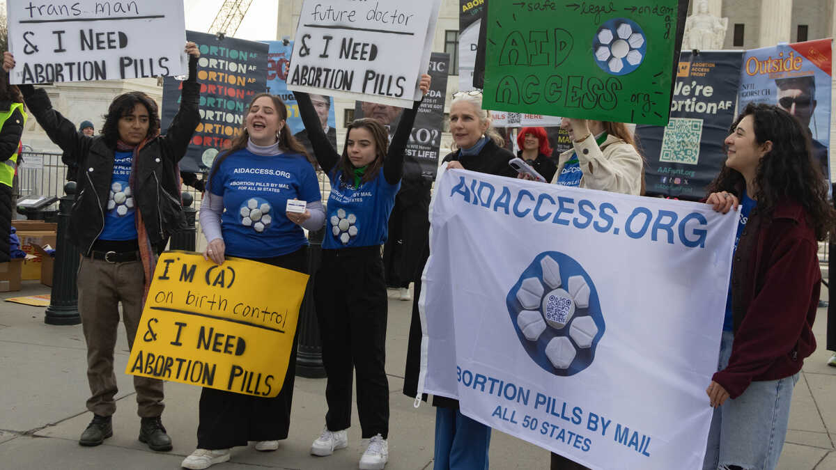 ¿Quiénes somos? | Aid Access